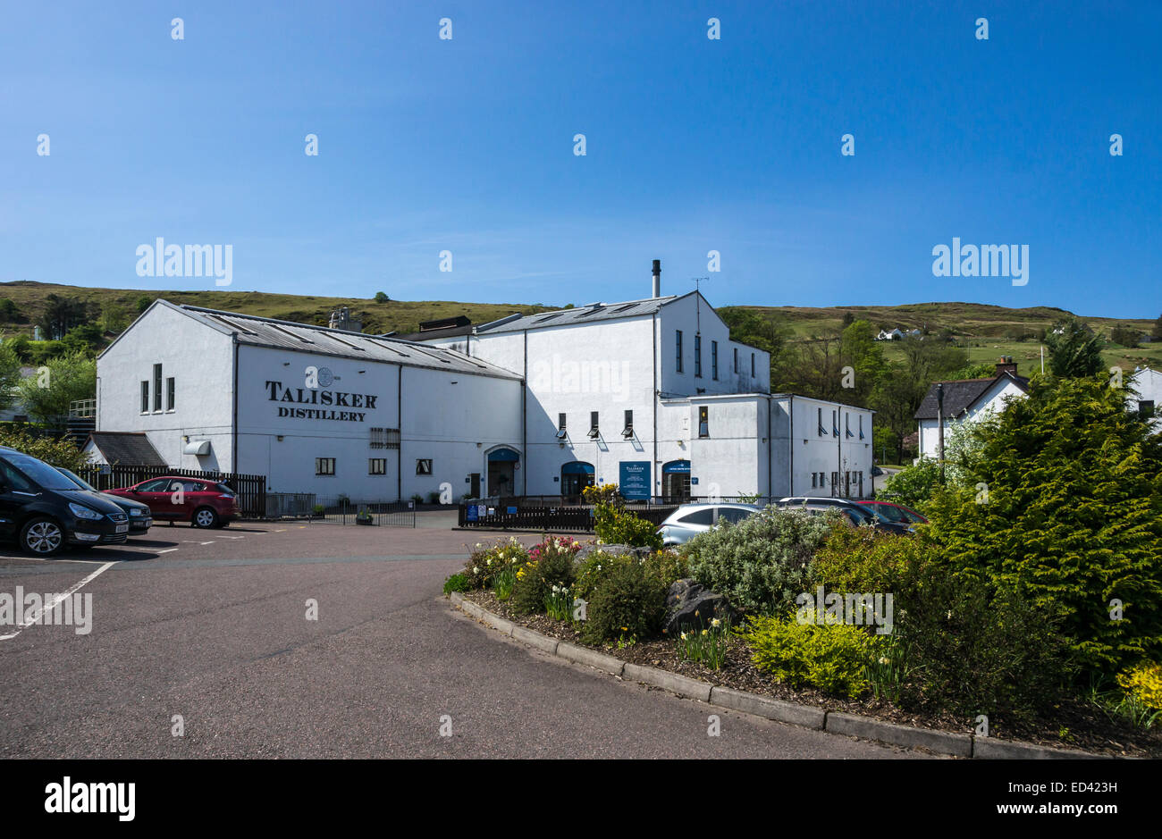 Talisker distillery hi-res stock photography and images - Alamy
