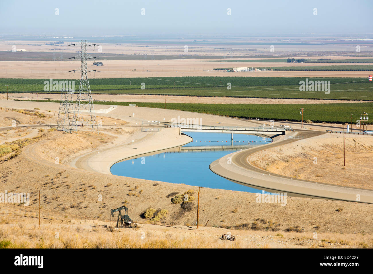 The California aquaduct bringing snowmelt water to the central valley ...