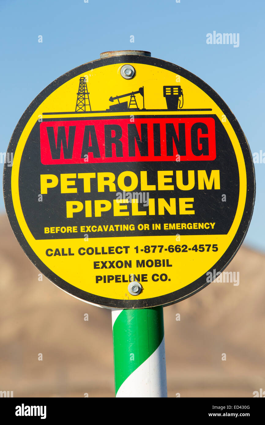 Petroleum pipeline warning sign hi-res stock photography and images - Alamy