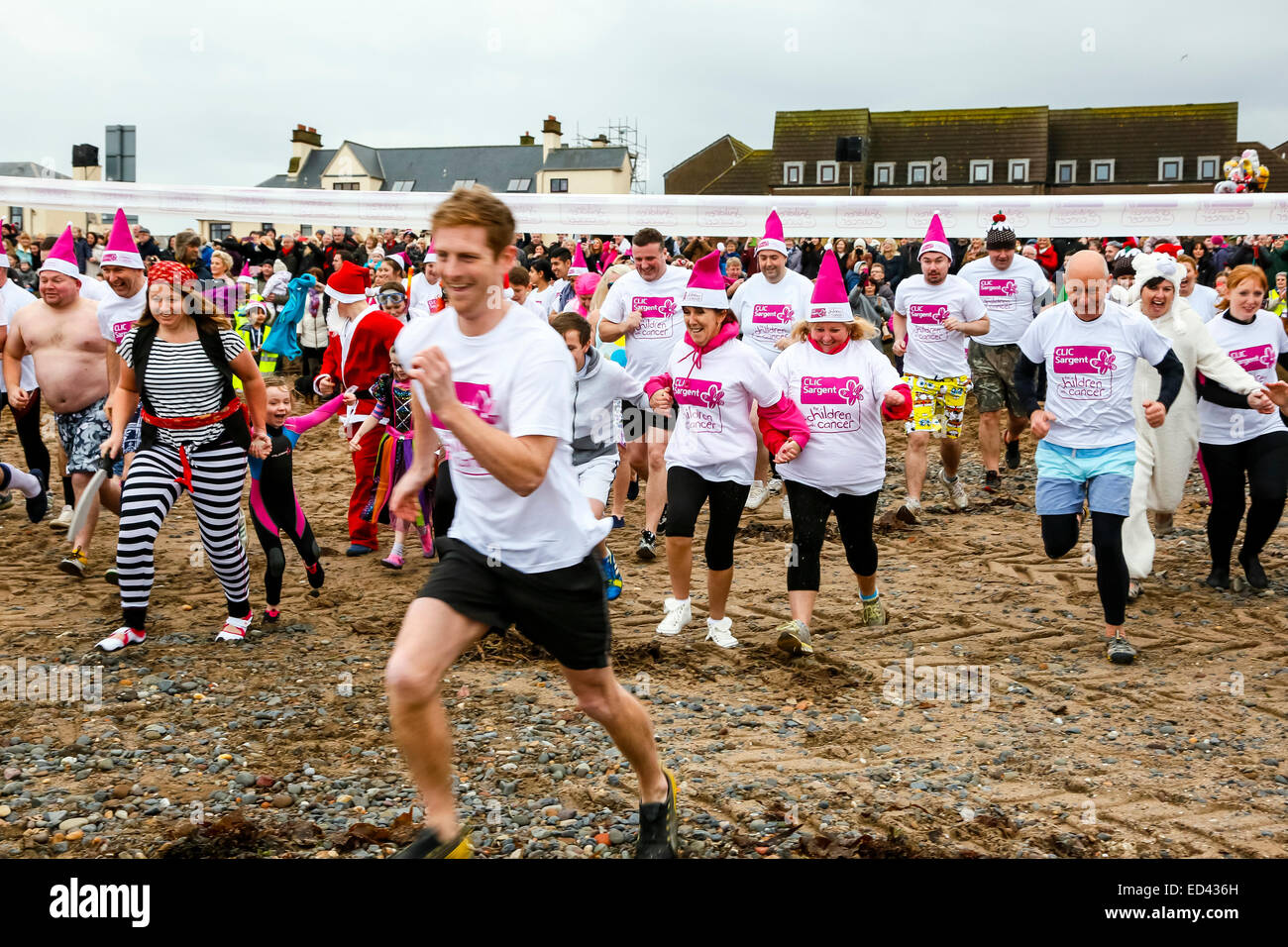 Boxing day run uk hi-res stock photography and images - Alamy