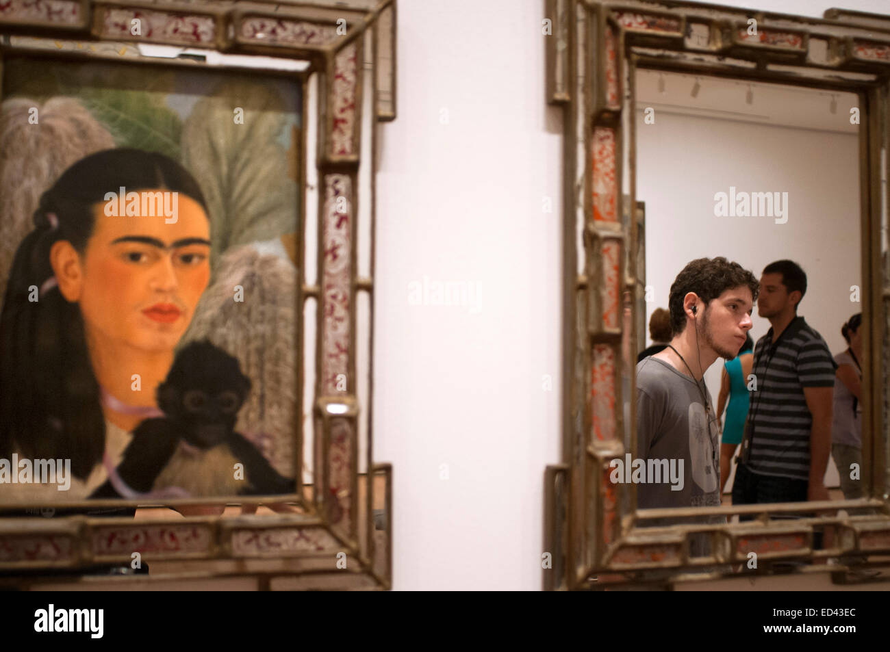 Frida kahlo painting gallery hi-res stock photography and images - Alamy