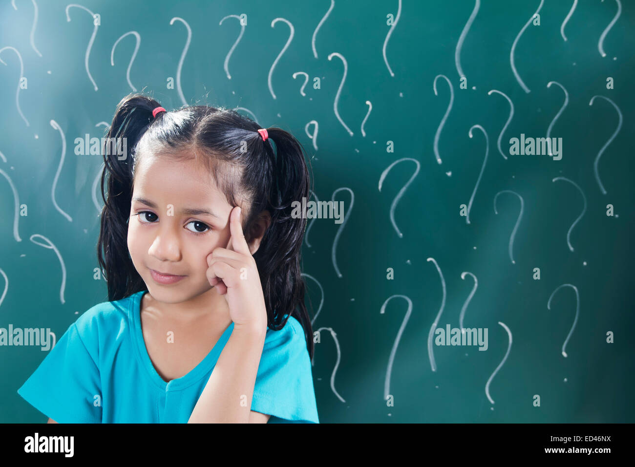1 indian child girl student Stock Photo - Alamy