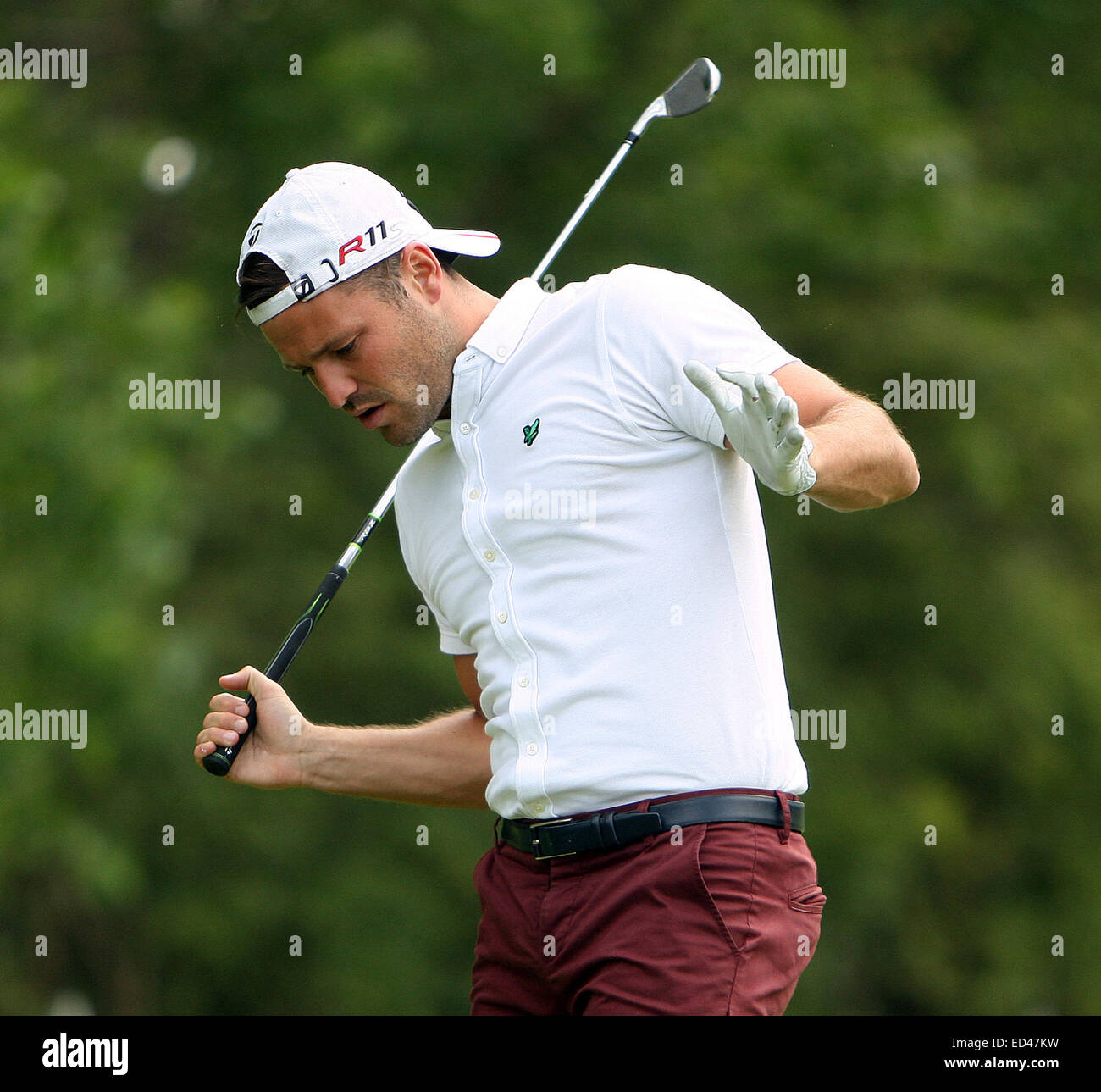 Ex-The Only Way Is Essex star, Mark Wright, playing golf with his dad ...