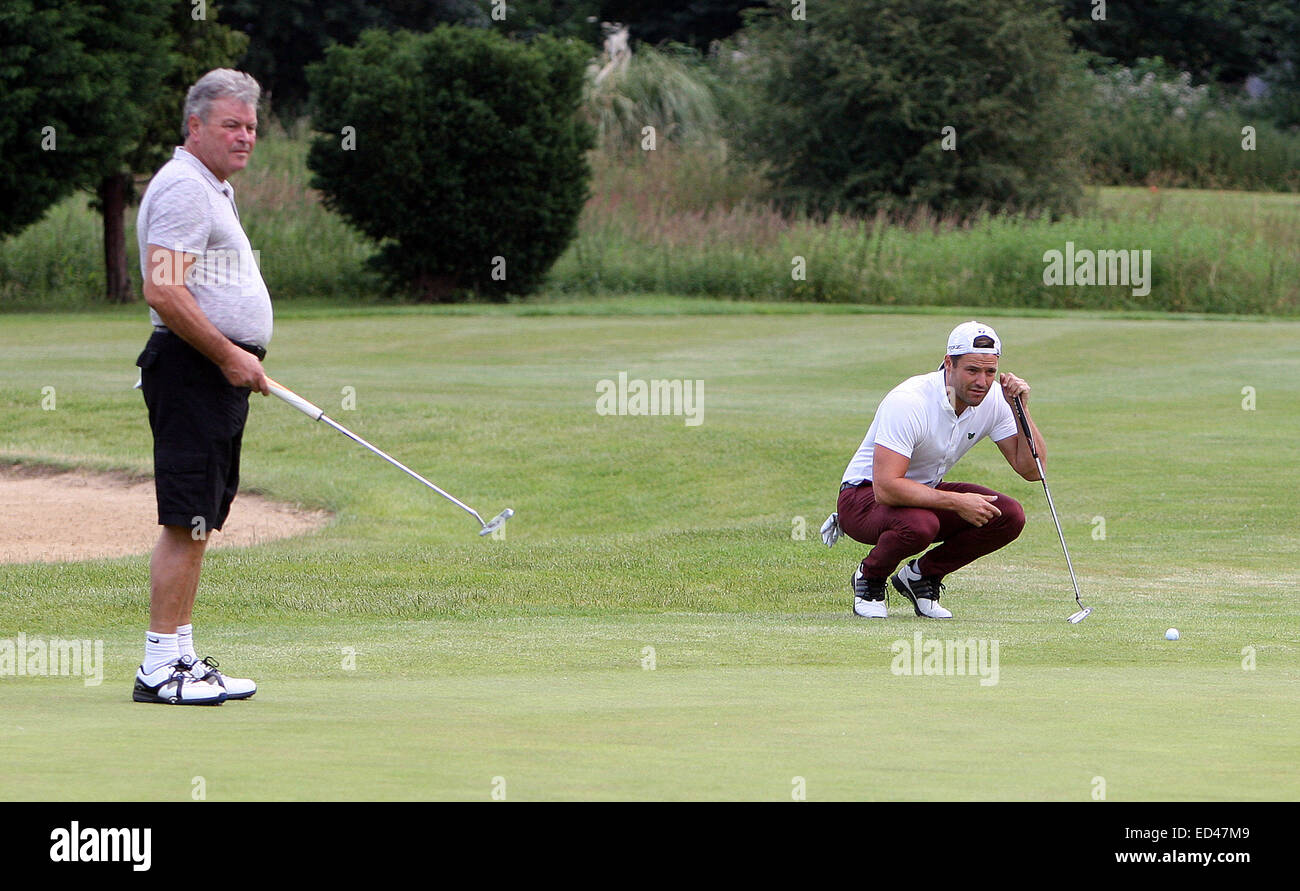 Ex-The Only Way Is Essex star, Mark Wright, playing golf with his dad ...