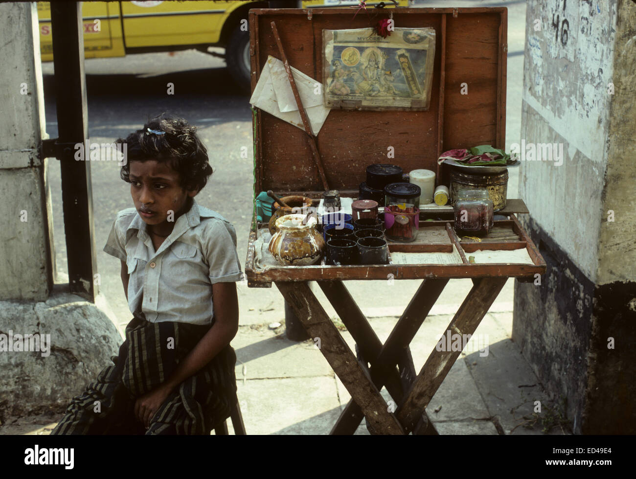 A boy at the roadside in Rangoon, Burma, in 1986 Stock Photo - Alamy
