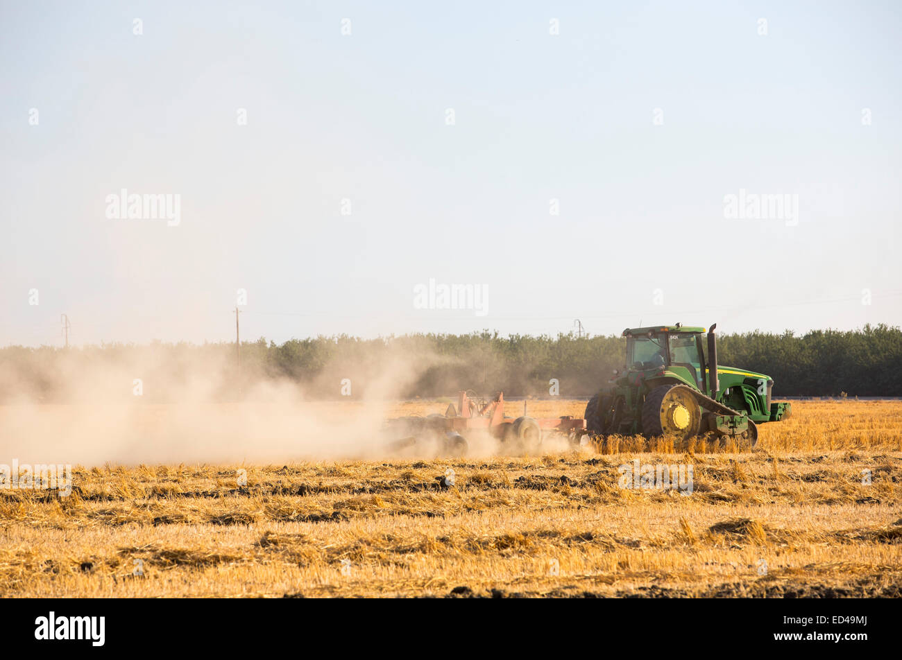 Ongoing farmers hi-res stock photography and images - Alamy