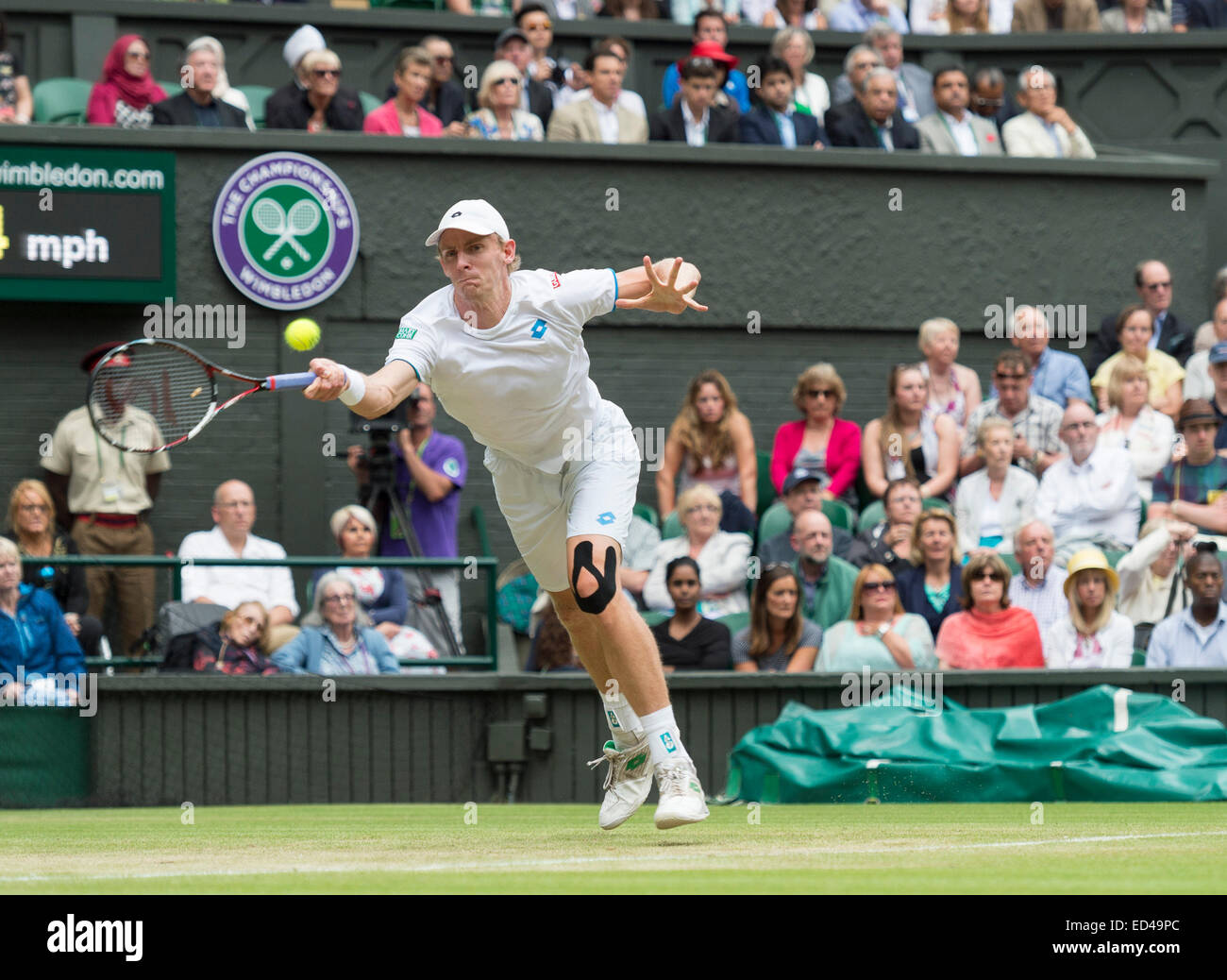 Tennis ball pics hi-res stock photography and images - Alamy