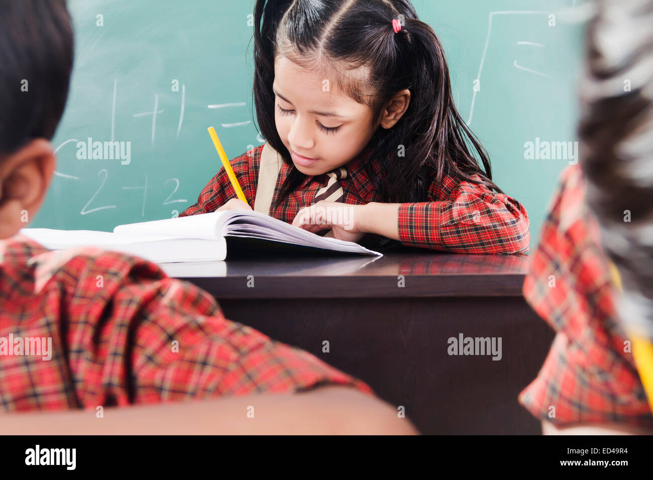 indian children schooll studens Study Stock Photo - Alamy