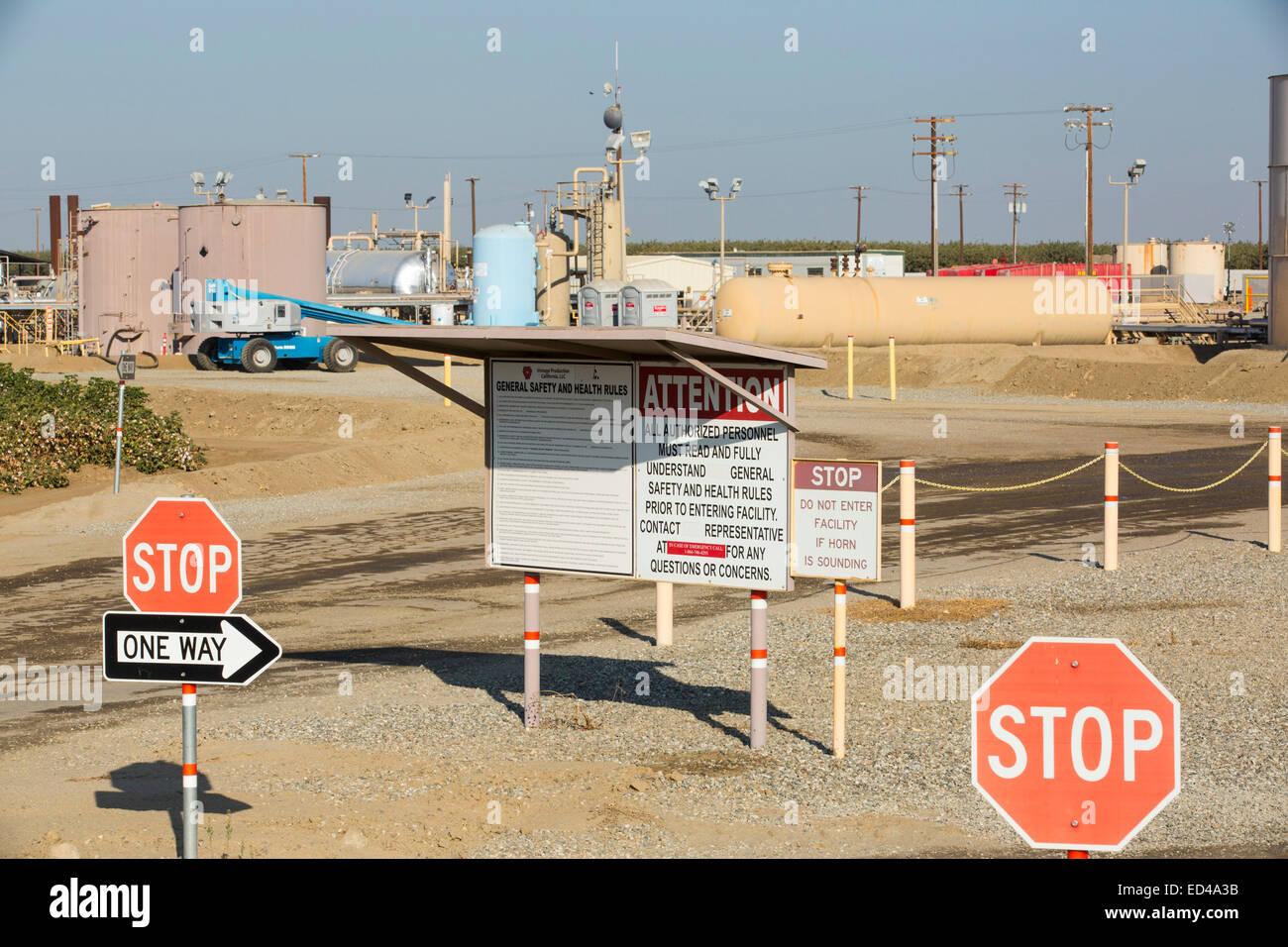 A fracking site near Bakersfield, California, USA Stock Photo - Alamy