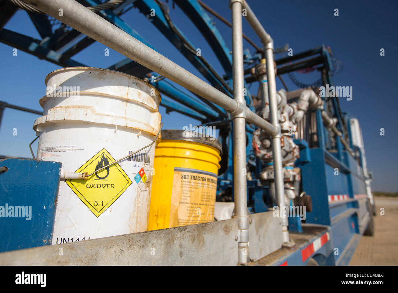 A fracking site near Bakersfield, California, USA Stock Photo - Alamy