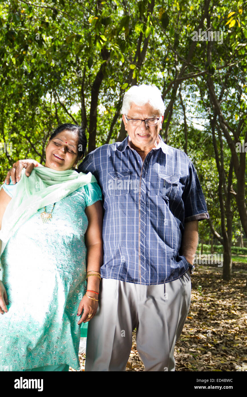 Indian old married couple park hi-res stock photography and images - Alamy