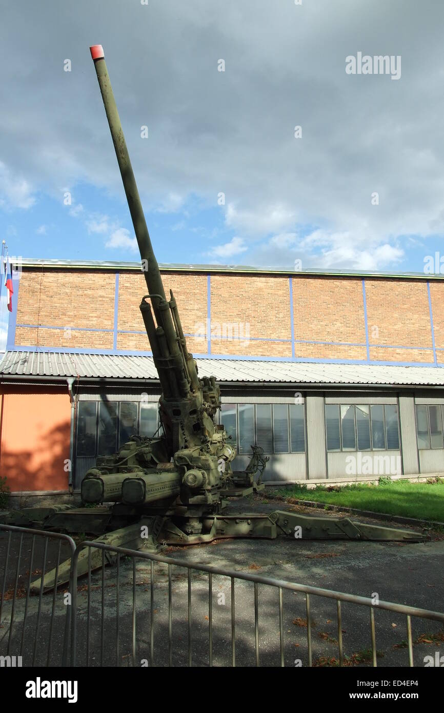 Russian KS 30 AAA canon used by Czechoslovakia army Stock Photo - Alamy