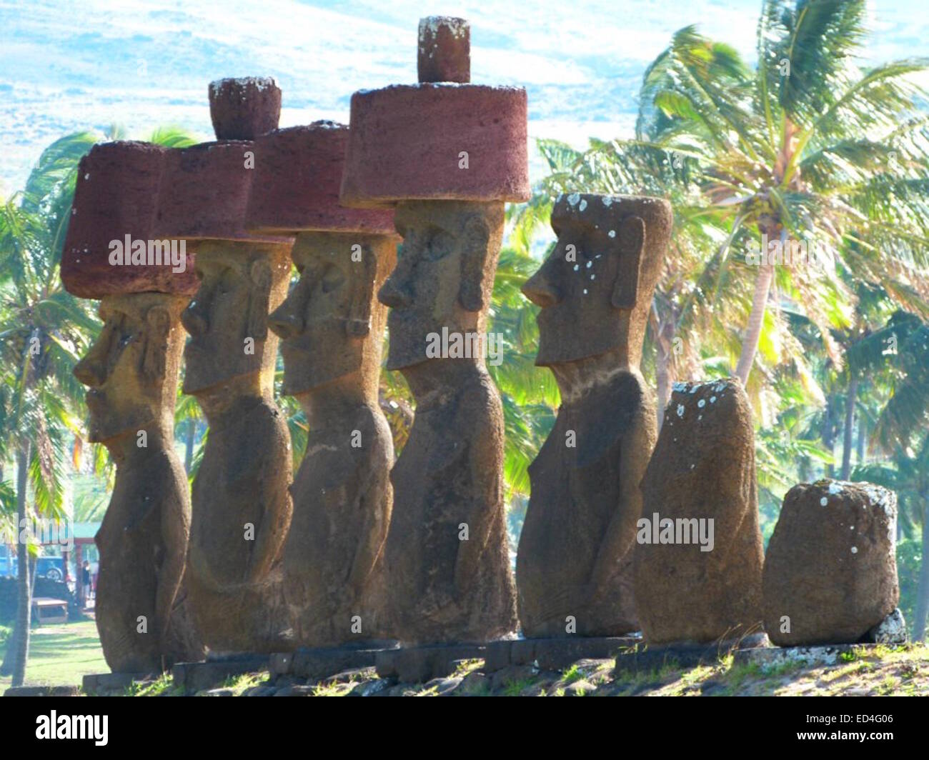 The mysterious stone Moai figures of Ahu Ature, Anakena Beach, Rapa Nui ...