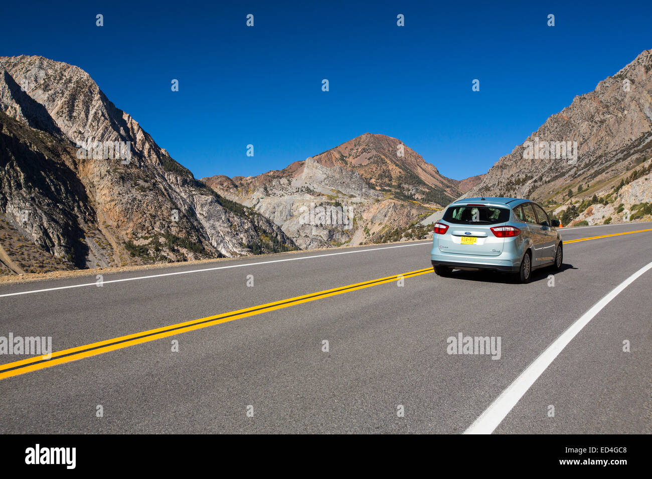 Lee vining california hi-res stock photography and images - Alamy