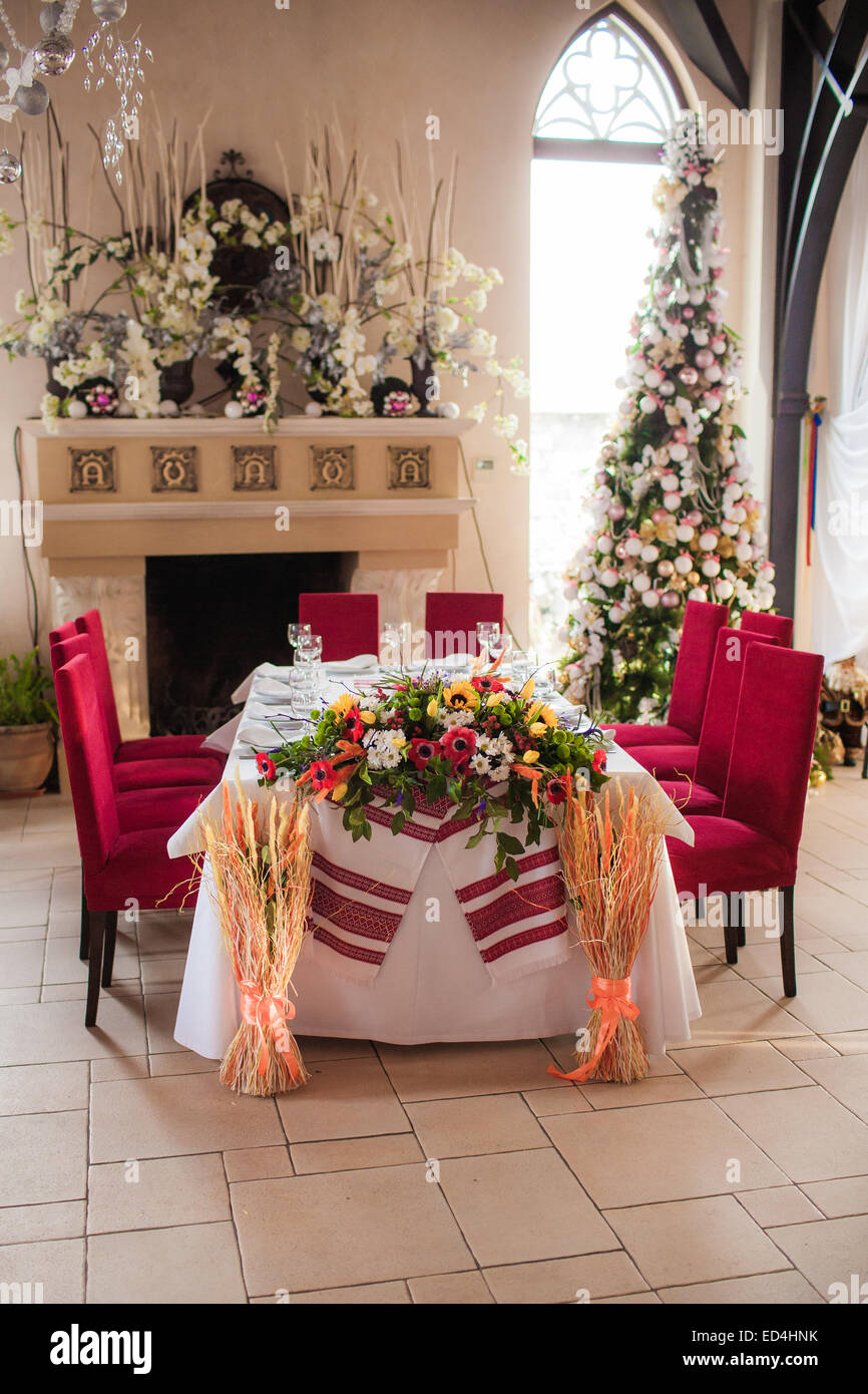 Ukrainian decorated table Stock Photo - Alamy