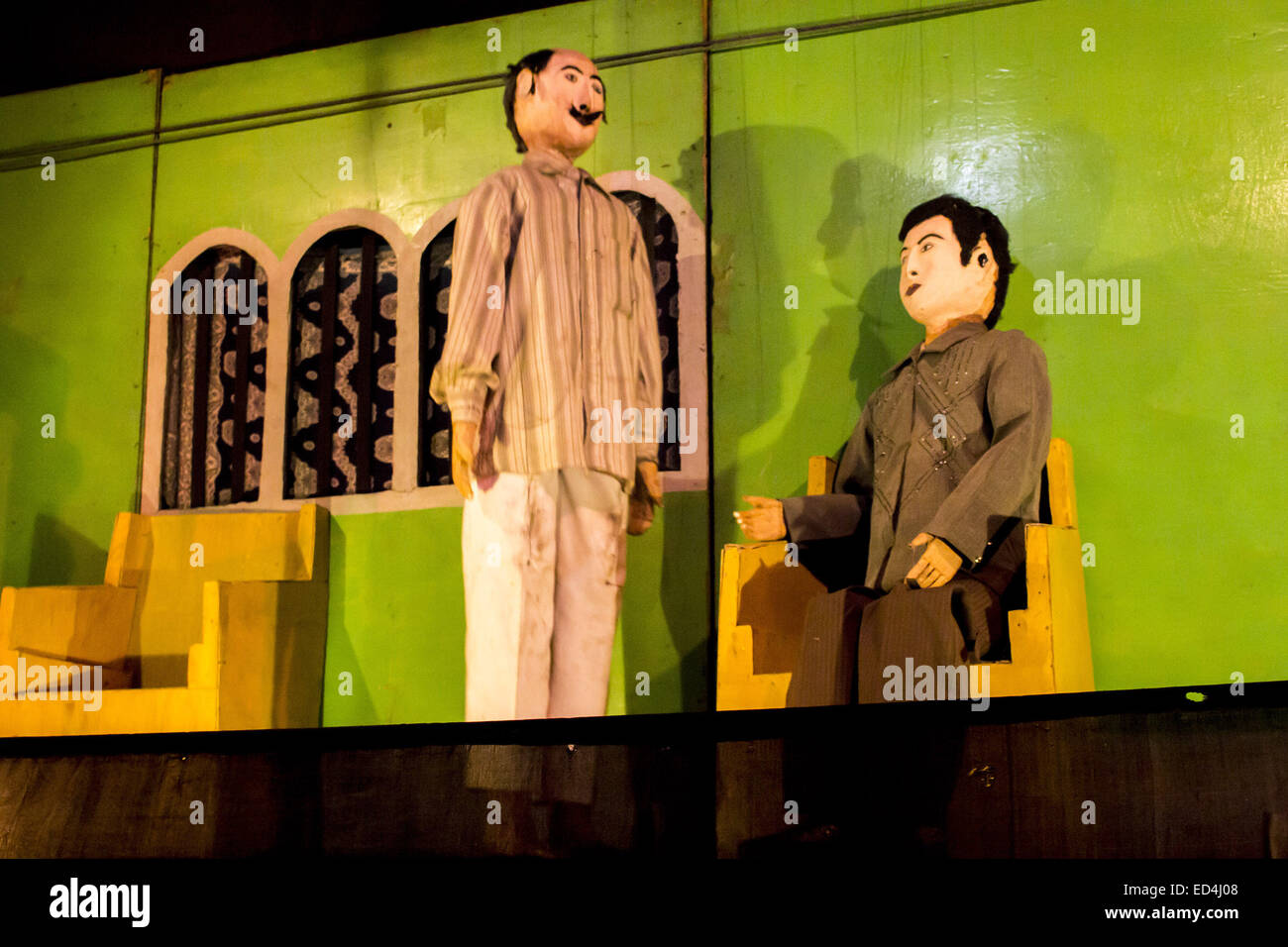 Mobile puppet theatre hi-res stock photography and images - Alamy