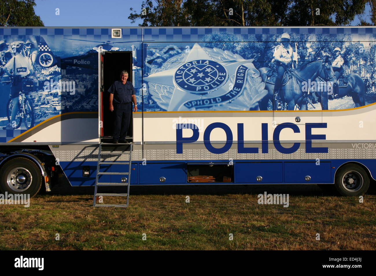 Police Response Truck, Victoria Police Stock Photo - Alamy