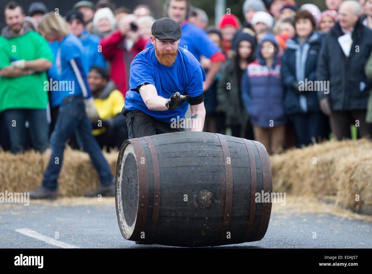 Barrel rolling hi-res stock photography and images - Alamy