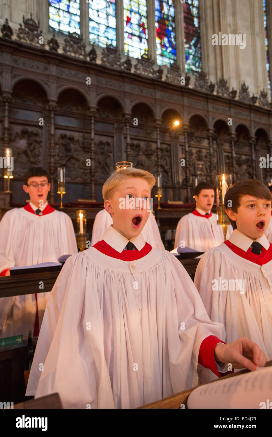 Choir boy hi-res stock photography and images - Alamy