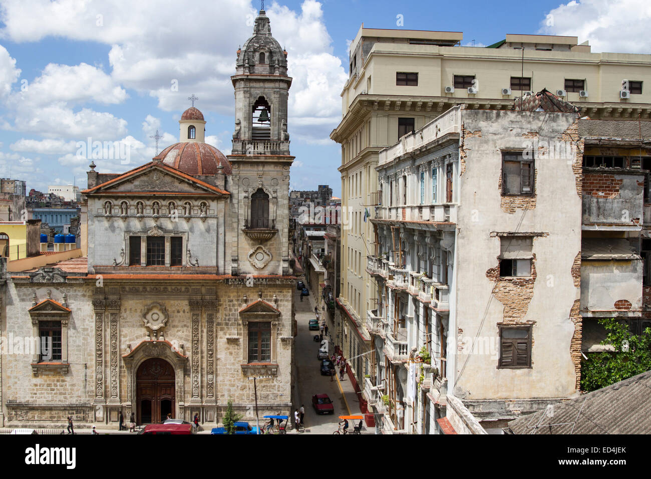 Architecture in cuba, Havana Stock Photo - Alamy