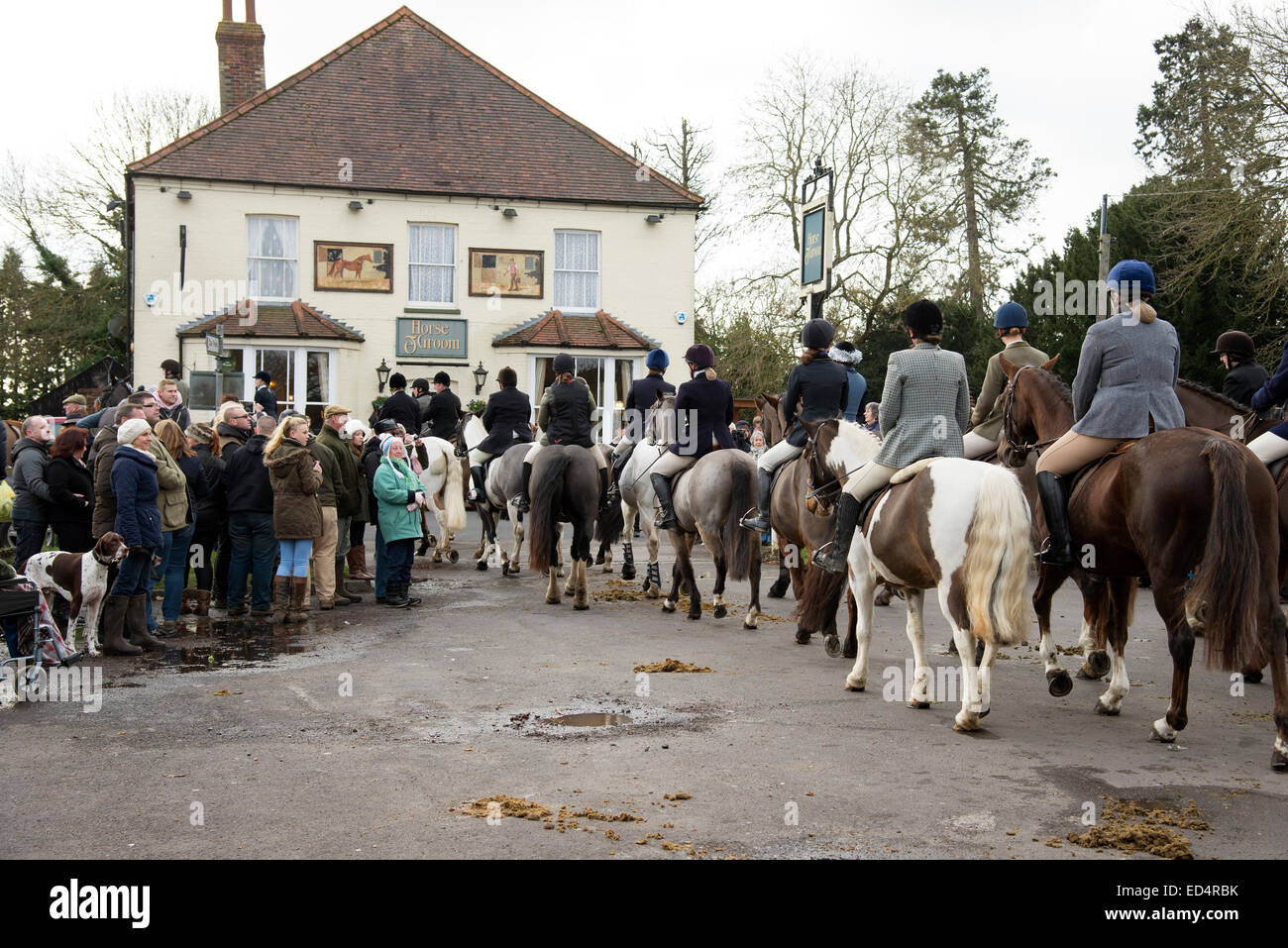 Kimblewick Hunt meeting at Mortimer near Reading Berkshire England UK ...