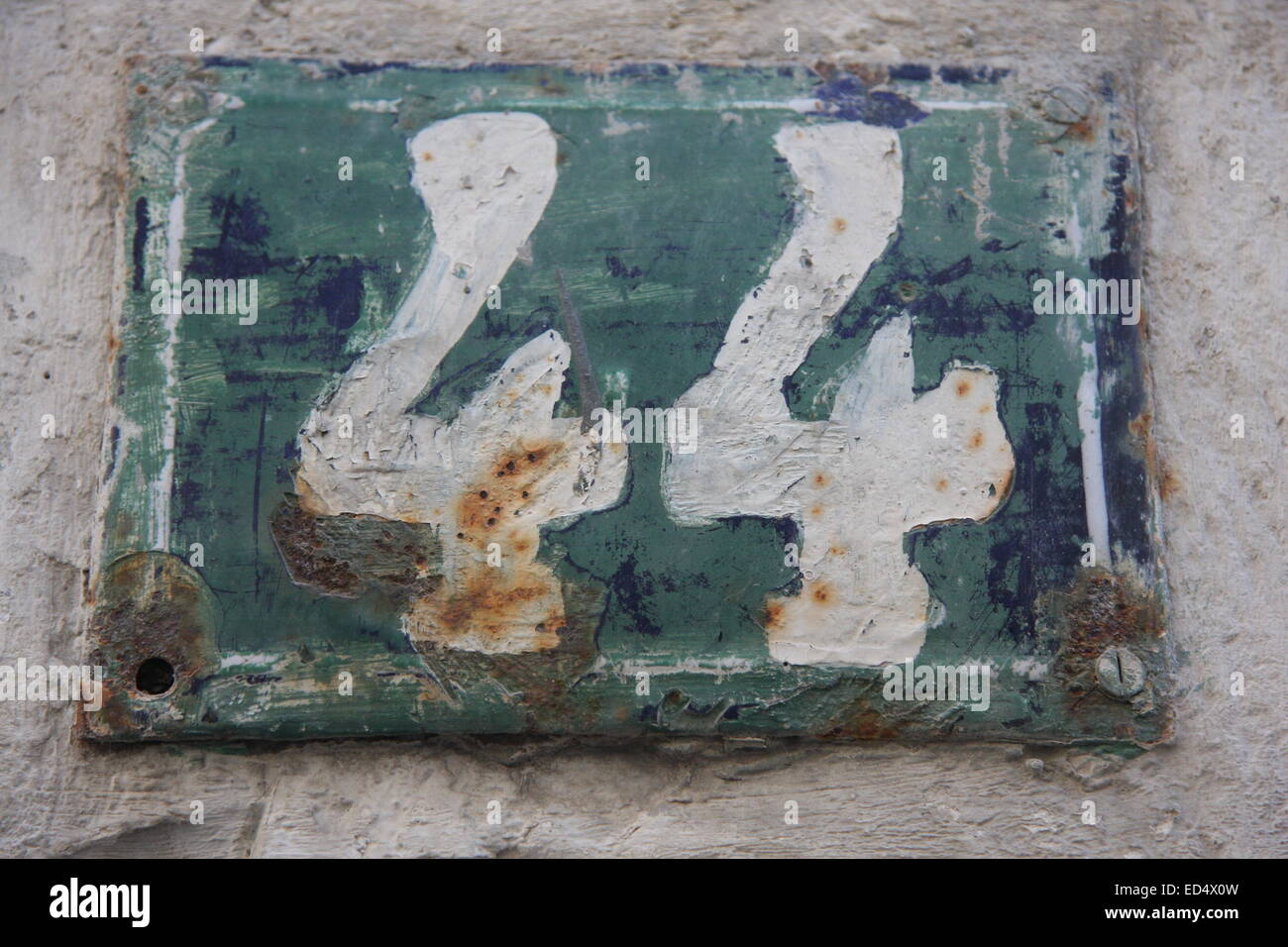 House number 44 sign hi-res stock photography and images - Alamy