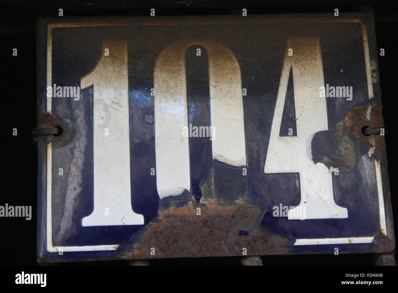 Number 104 sign hi-res stock photography and images - Alamy