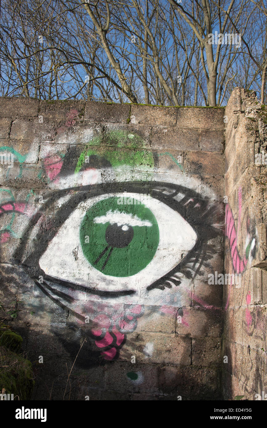 World war 2 ruins art hi-res stock photography and images - Alamy