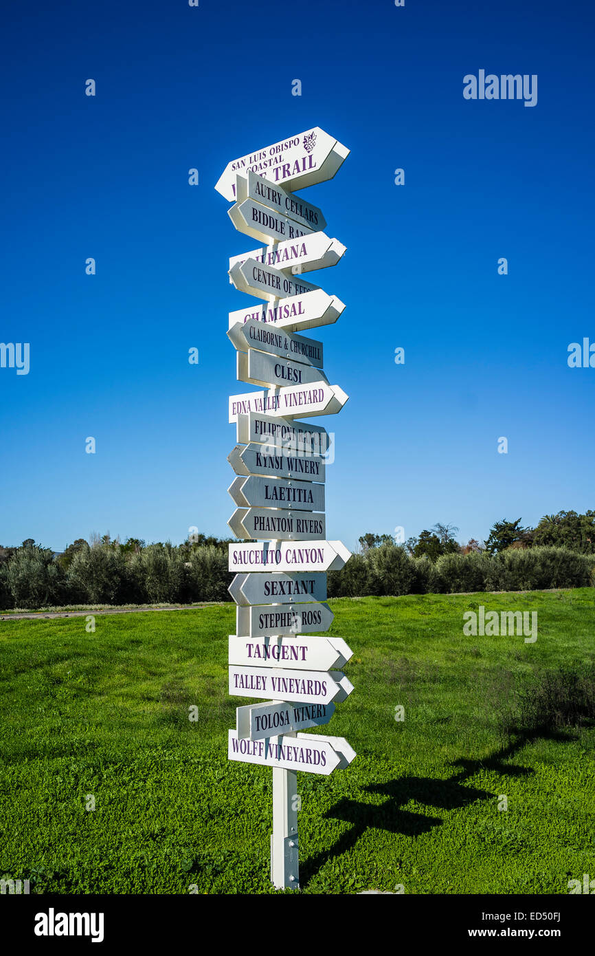Vineyard trail sign hi-res stock photography and images - Alamy