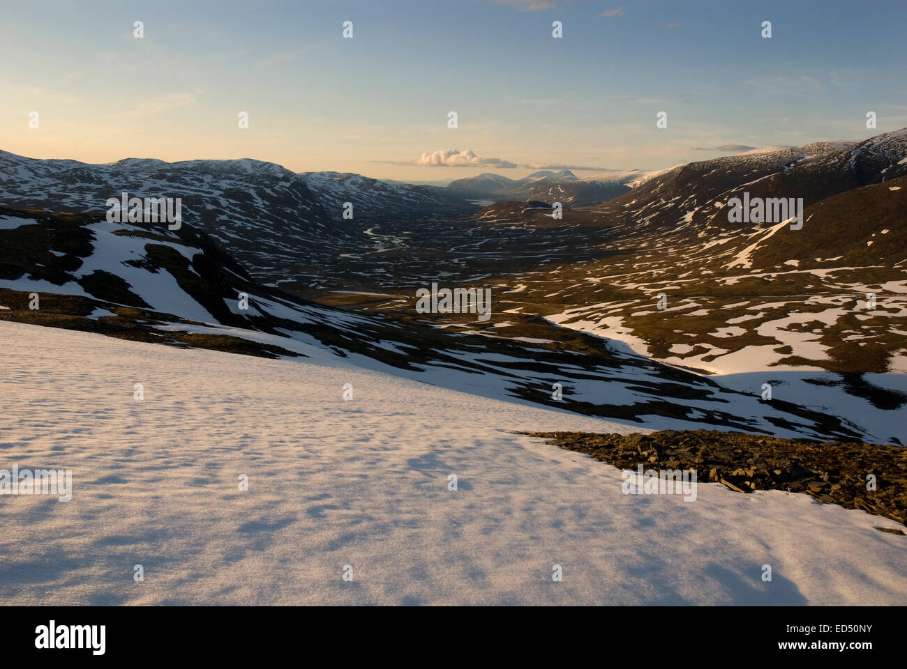 The Northern section of the Kungsleden walking trail, in Northern ...