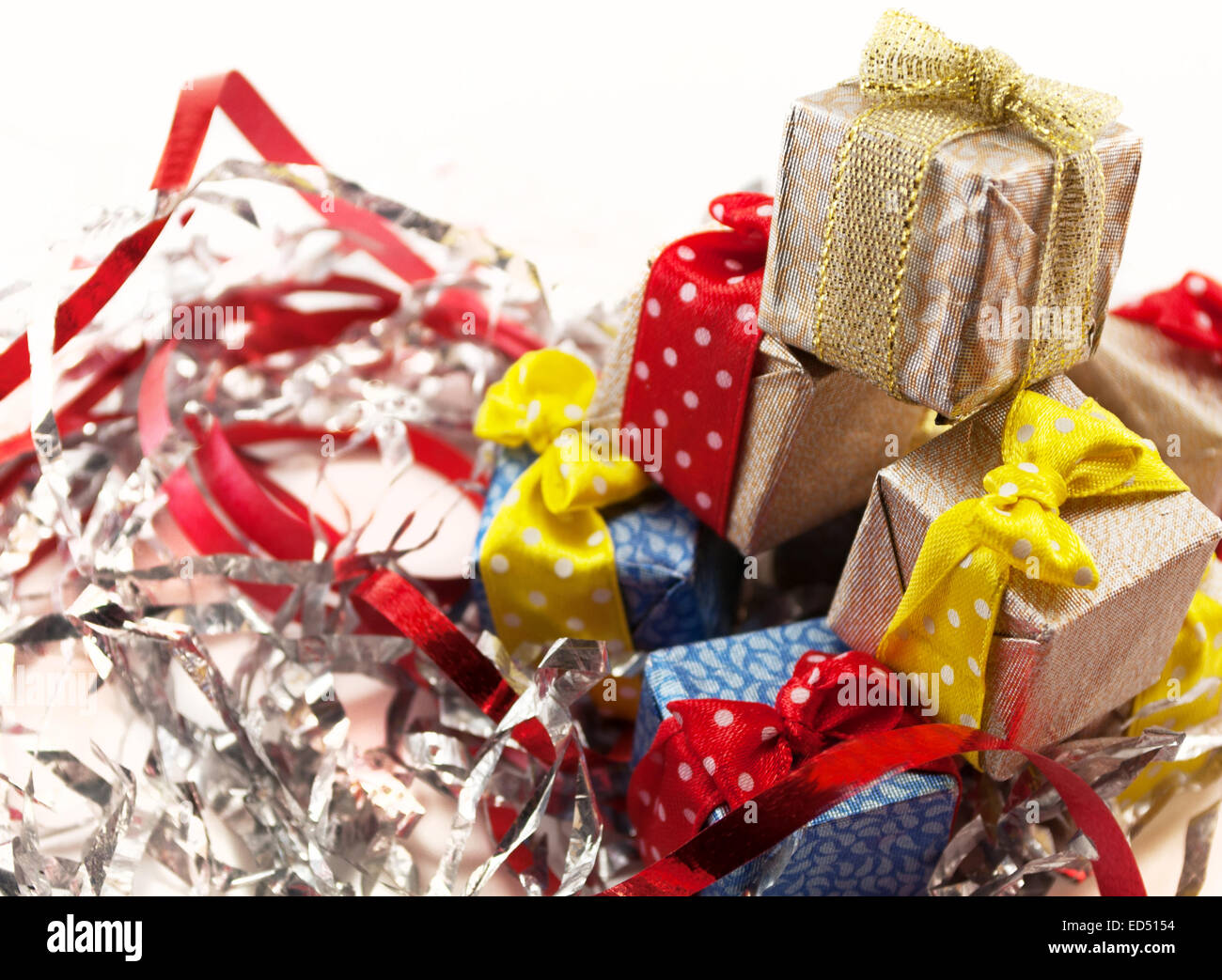 Giving presents snow hi-res stock photography and images - Alamy