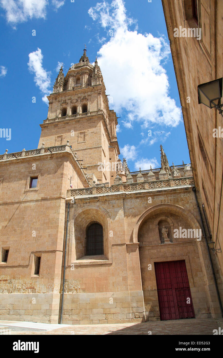 New spanish architecture hi-res stock photography and images - Alamy