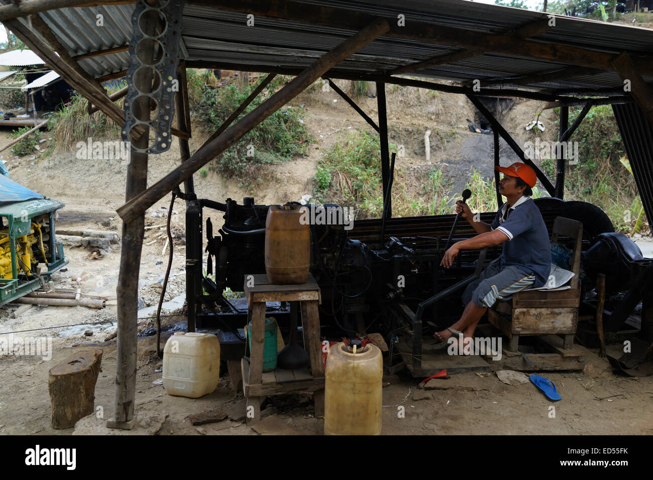Crude oil engines hi-res stock photography and images - Alamy