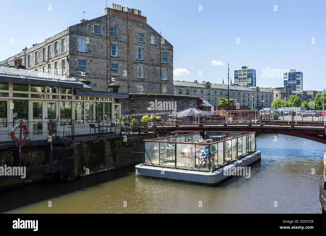 Queens landing hi-res stock photography and images - Alamy