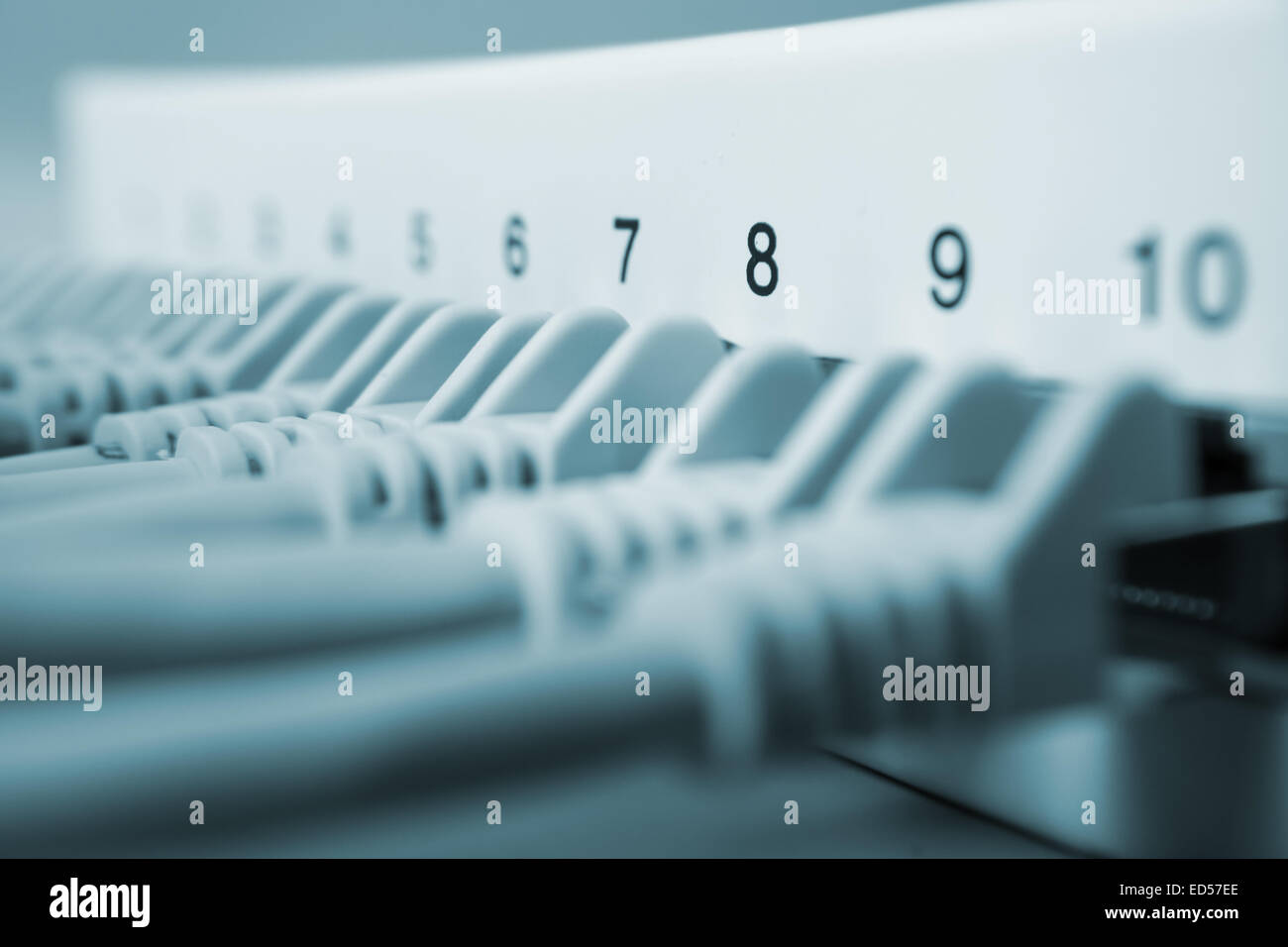 Internet community hub hi-res stock photography and images - Alamy