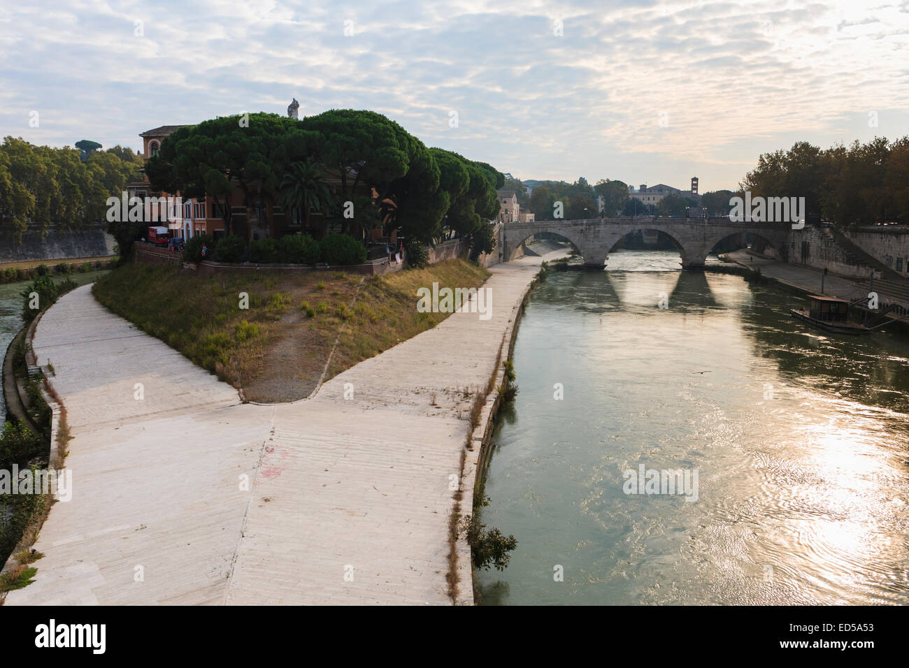 Tiber flow hi-res stock photography and images - Alamy