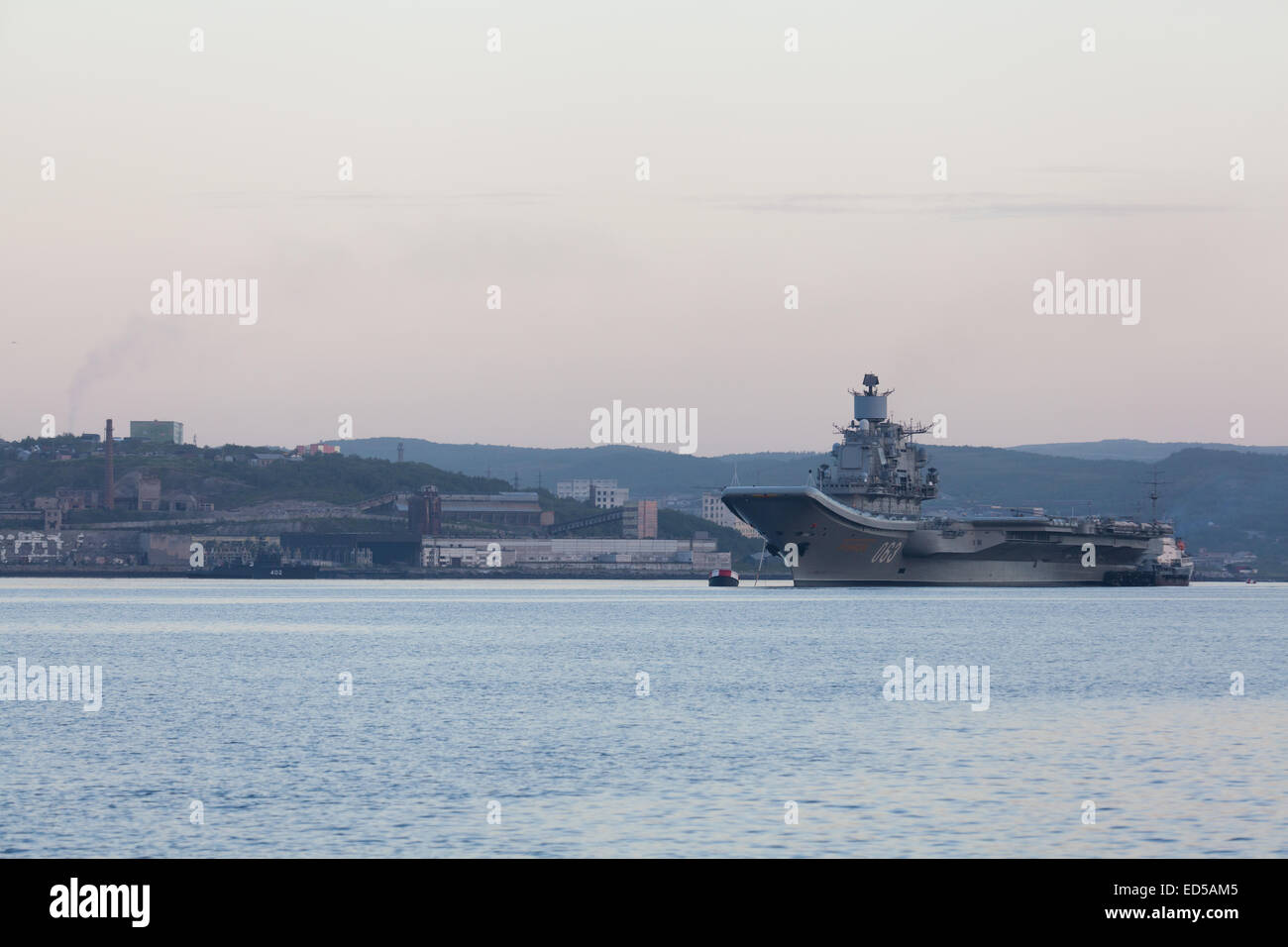 Heavy aircraft-carrying cruiser "Admiral Kuznetsov Stock Photo - Alamy