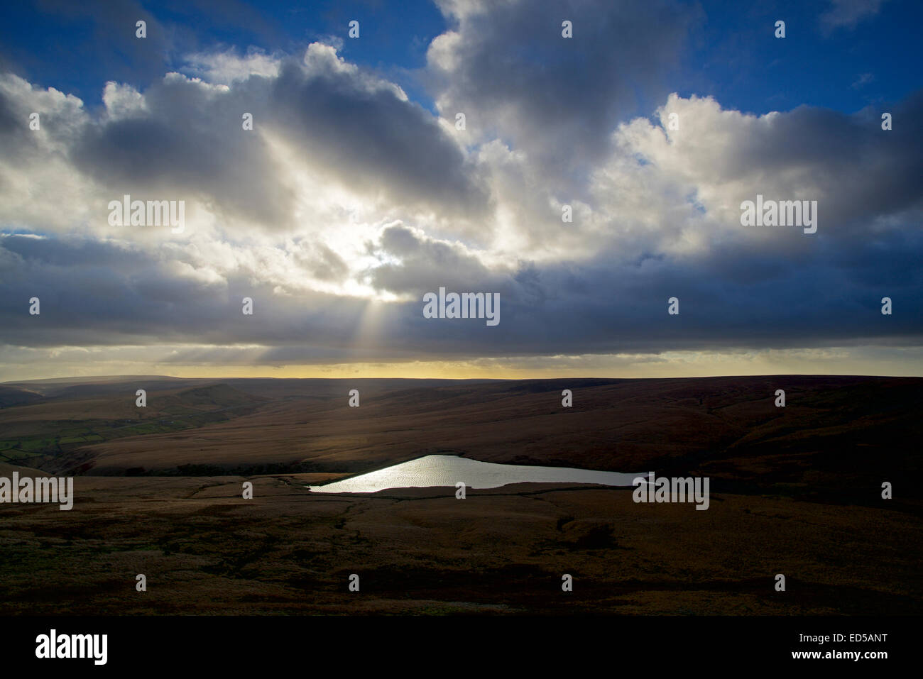 March Haigh Reservoir viewed from Buckstones, Kirklees, West Yorkshire ...