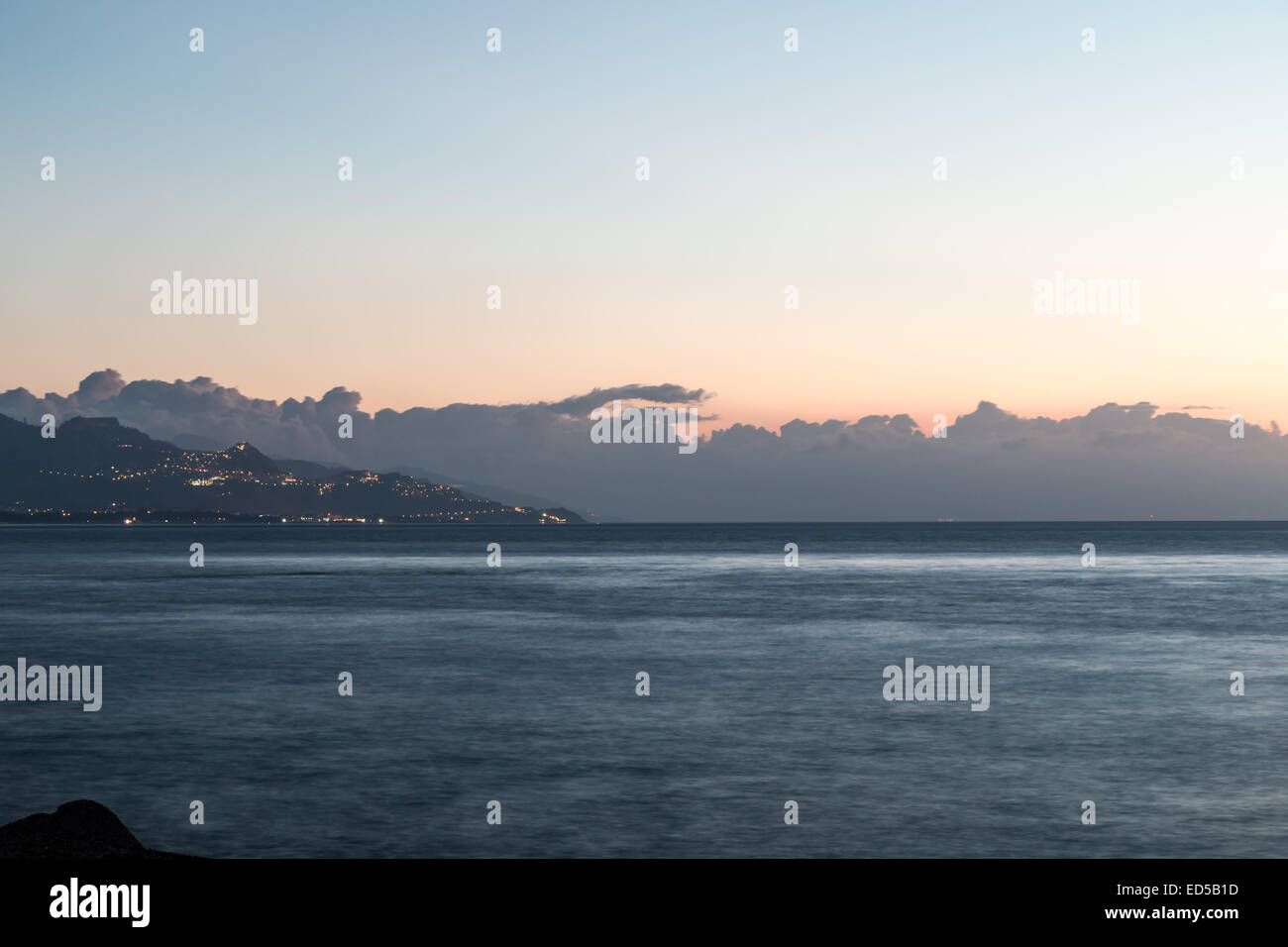 Pier of Riposto east Sicily before dawn Stock Photo - Alamy