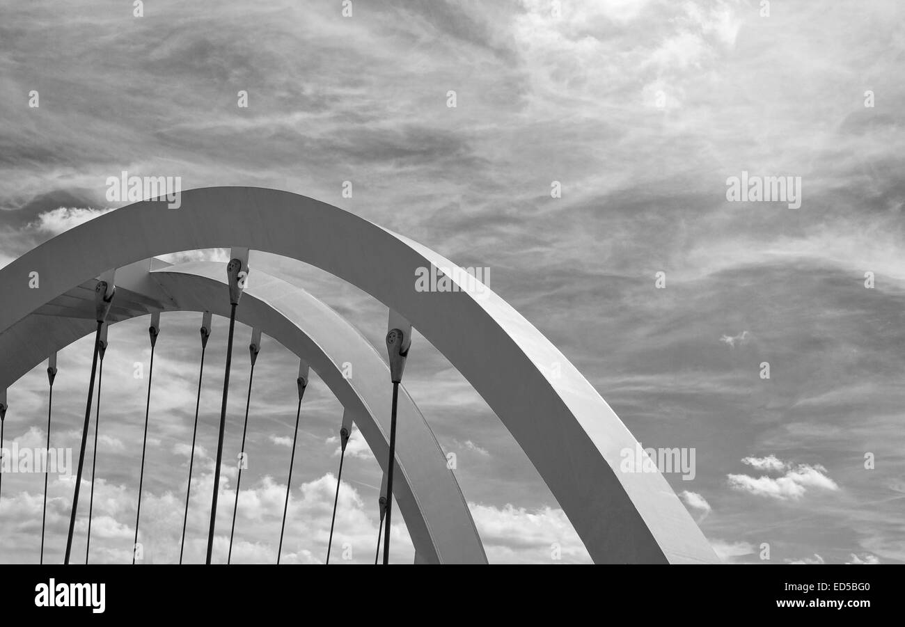 Steel arches hi-res stock photography and images - Alamy