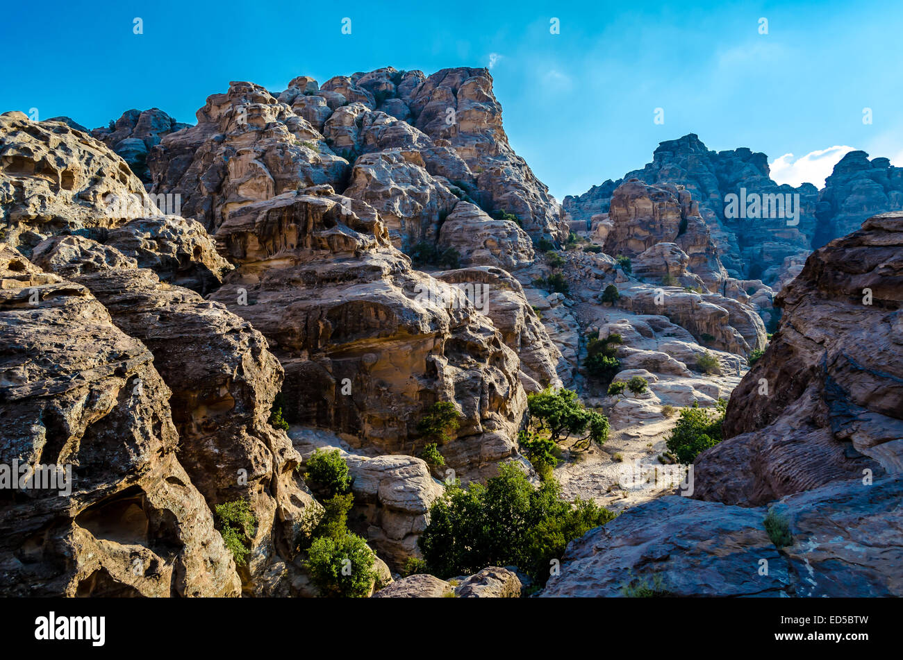 Petra mountains hi-res stock photography and images - Alamy