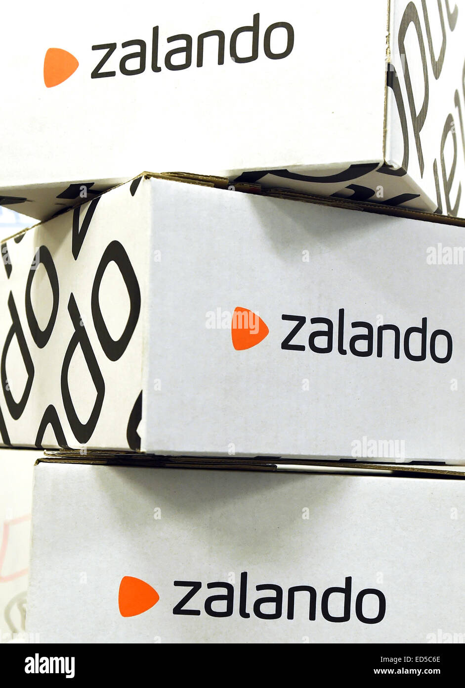 Berlin, Germany. 18th Dec, 2014. Parcels with the logo of online ...