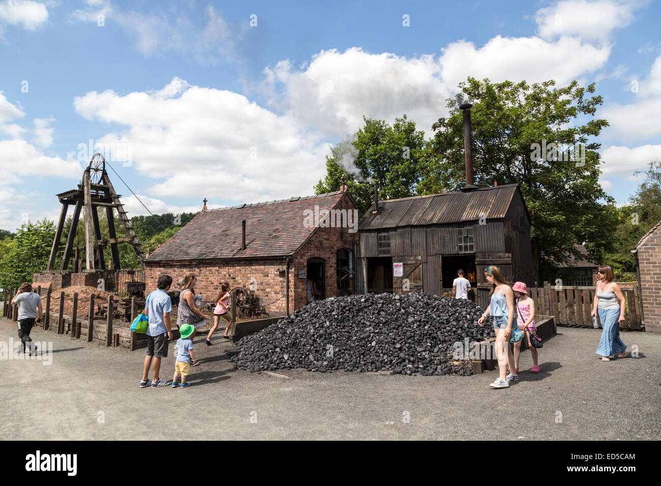 Victorian coal mine hi-res stock photography and images - Alamy