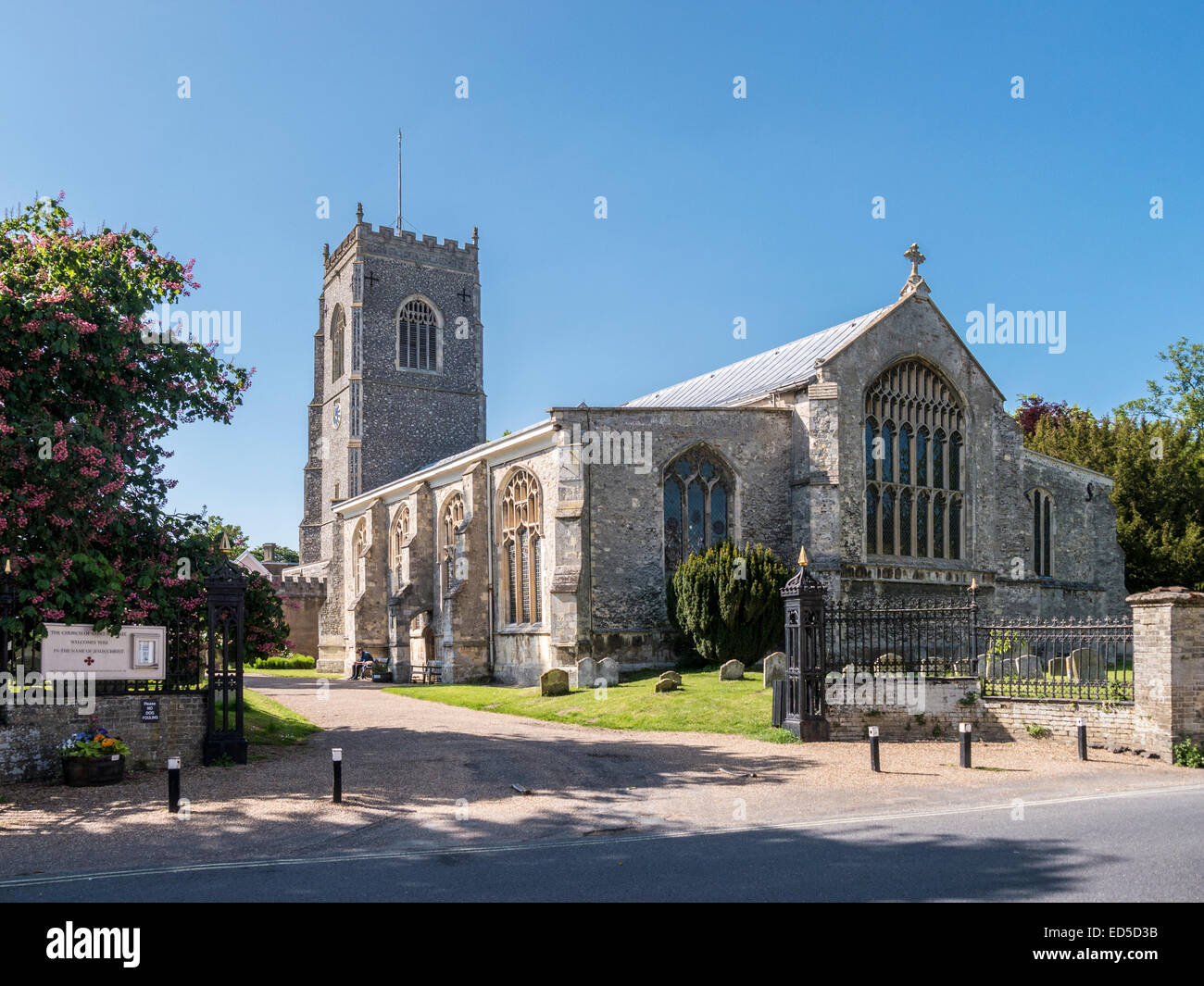 The Church of St Michael in the picturesque market town of Framlingham ...