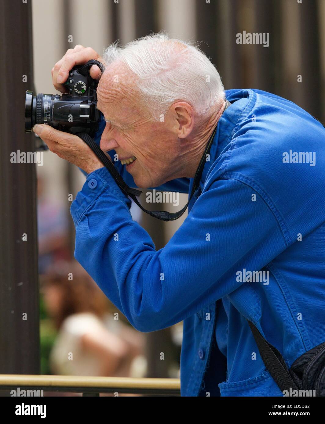 Fashion photographer for The New York Times, Bill Cunningham, spotted ...