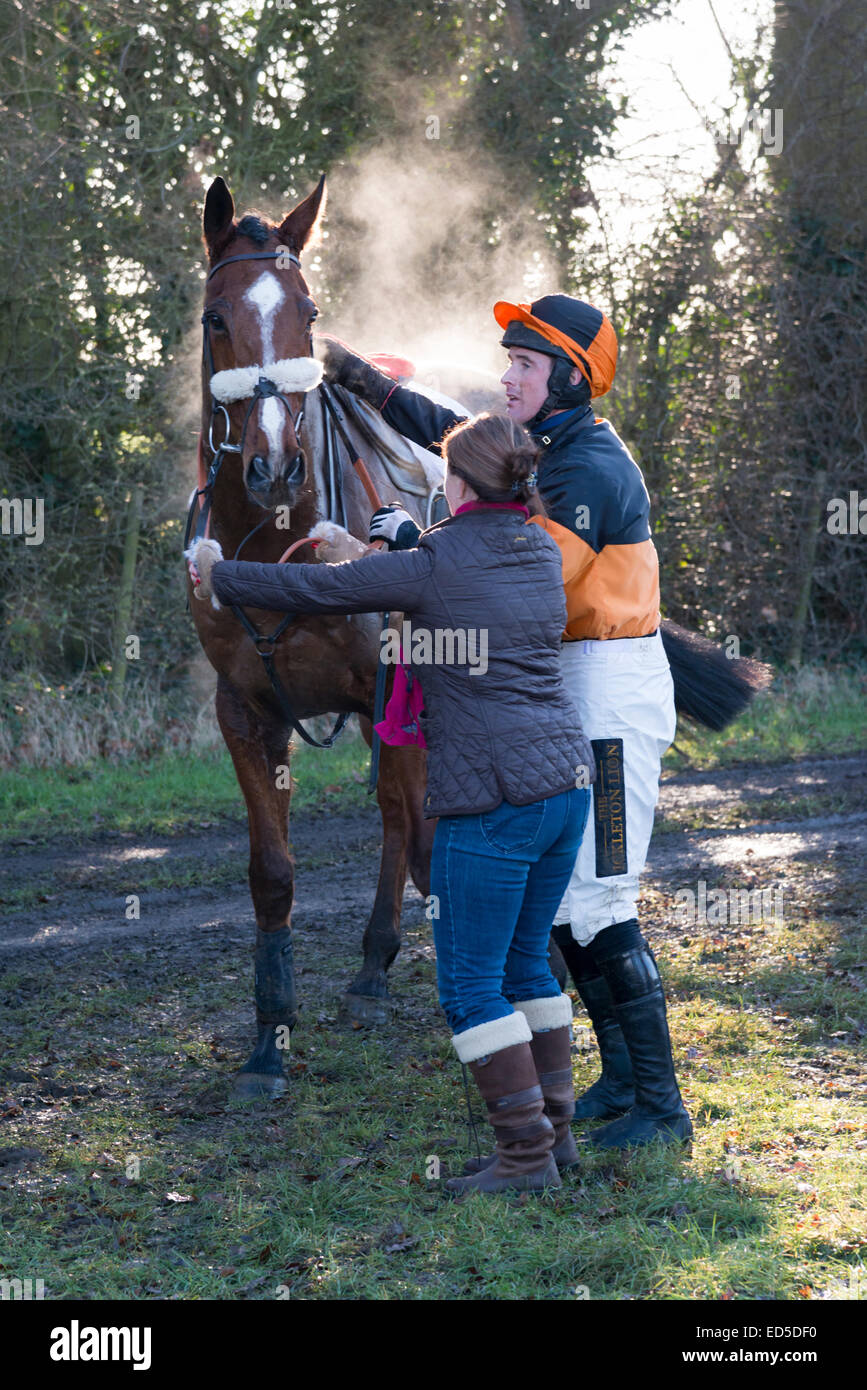 Horse national hunt race uk hi-res stock photography and images - Alamy