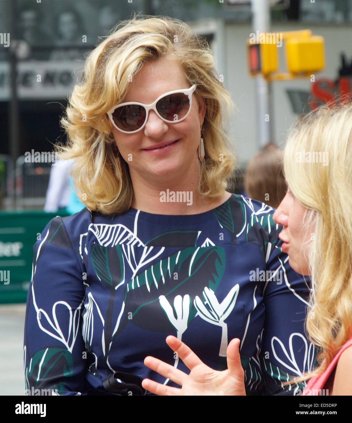 Jeff Koons unveils Split-Rocker at the Rockefeller Center Featuring ...