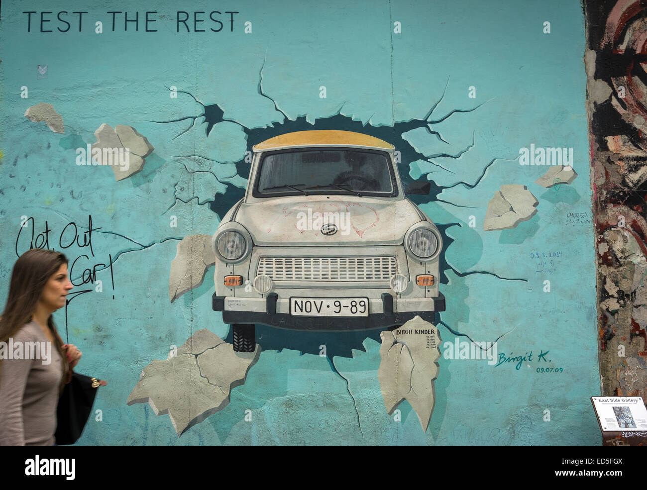 Trabant graffiti on berlin wall hi-res stock photography and images - Alamy