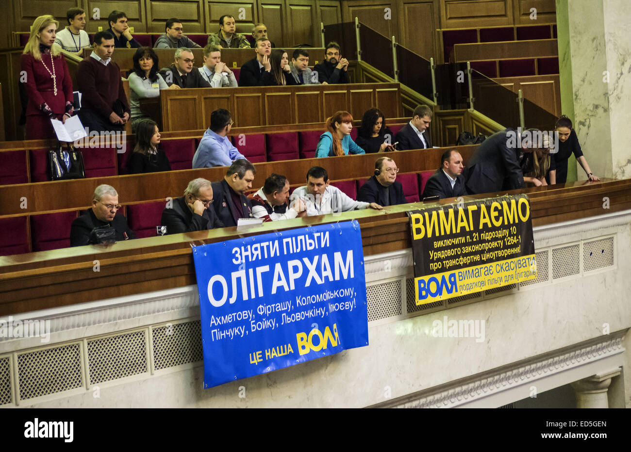 Oligarchs hi-res stock photography and images - Alamy