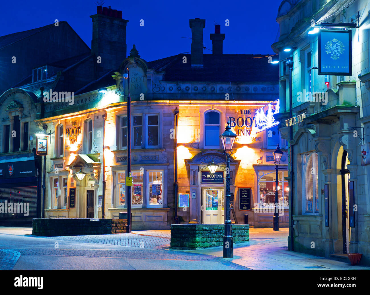 Boot public house hi-res stock photography and images - Alamy